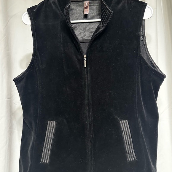 White Stag | Jackets & Coats | New Black Velour White Stag Comfortable ...